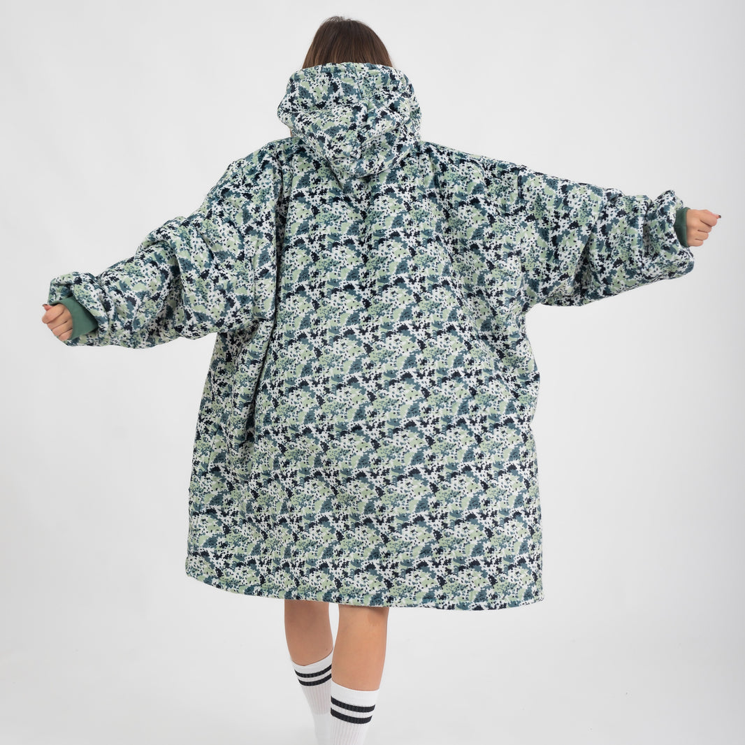 PulóWear™ - Europe's own wearable blanket – PulóWear COM